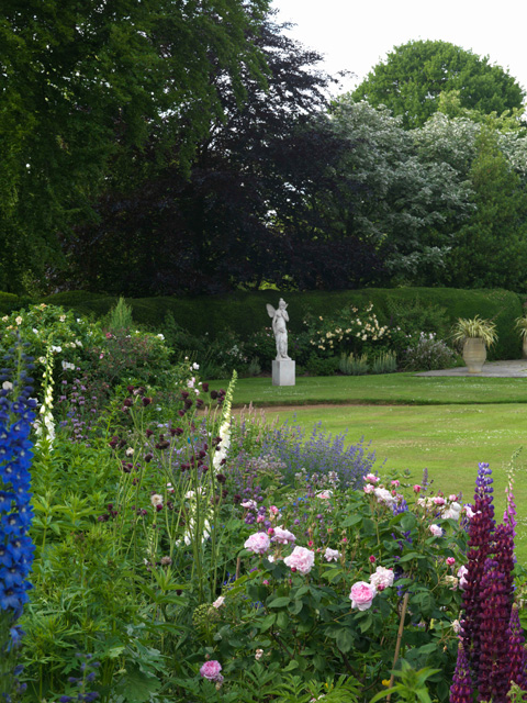 Stoke Albany House | Traditional Garden